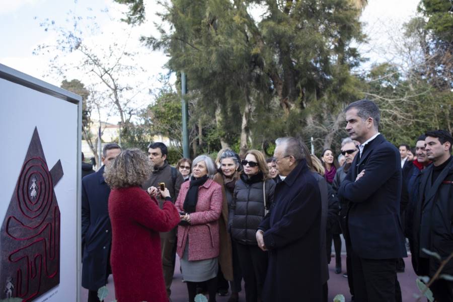 Διπλή φωτογραφική έκθεση στη Βασ. Όλγας για τη μνήμη των θυμάτων του ...