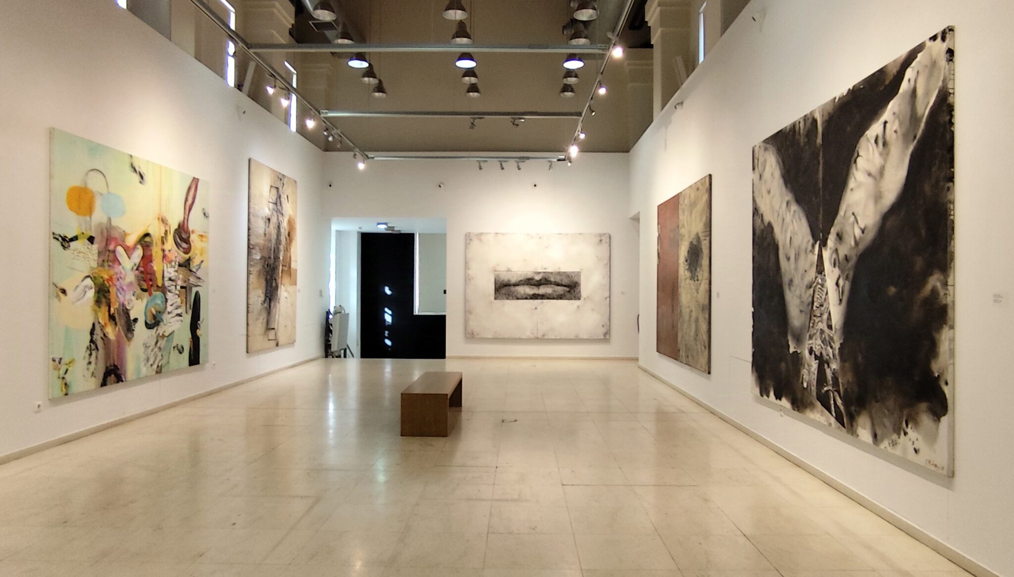 Ξεναγήσεις στην έκθεση «Γιάννης Φωκάς: Έργα 1985-2024» από τον ...